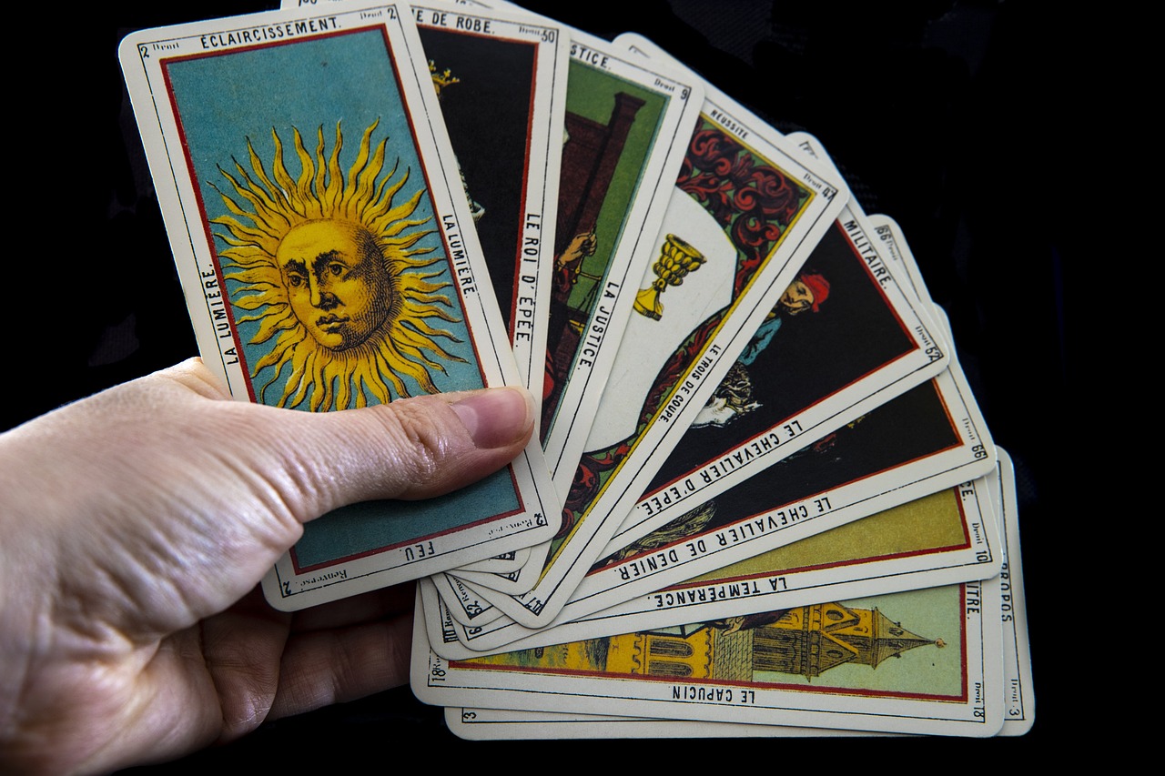 Como Aprender a Ler Tarot? O Passo a Passo Desmistificado